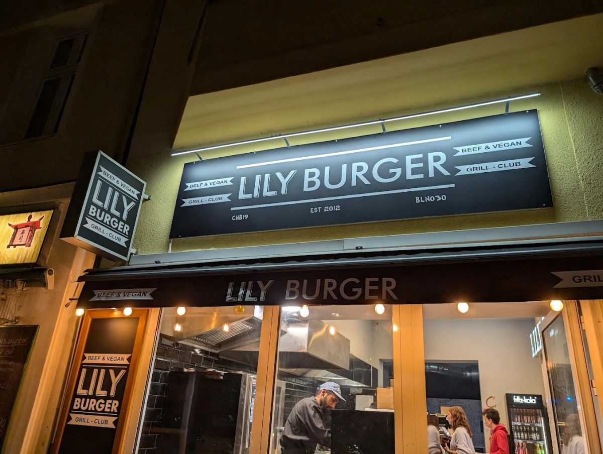 Lily Burger "Beef & Vegan Grill-Club“ | Best Burgers in Berlin